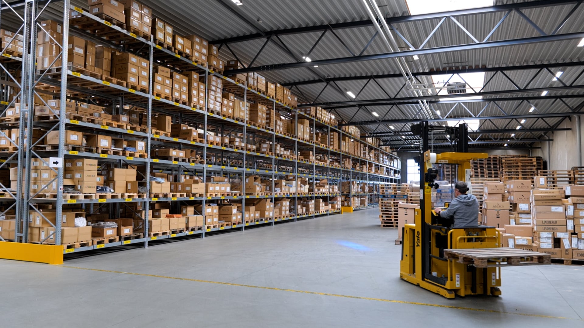 Efficient WMS with Kardex Integration to Apport WMS